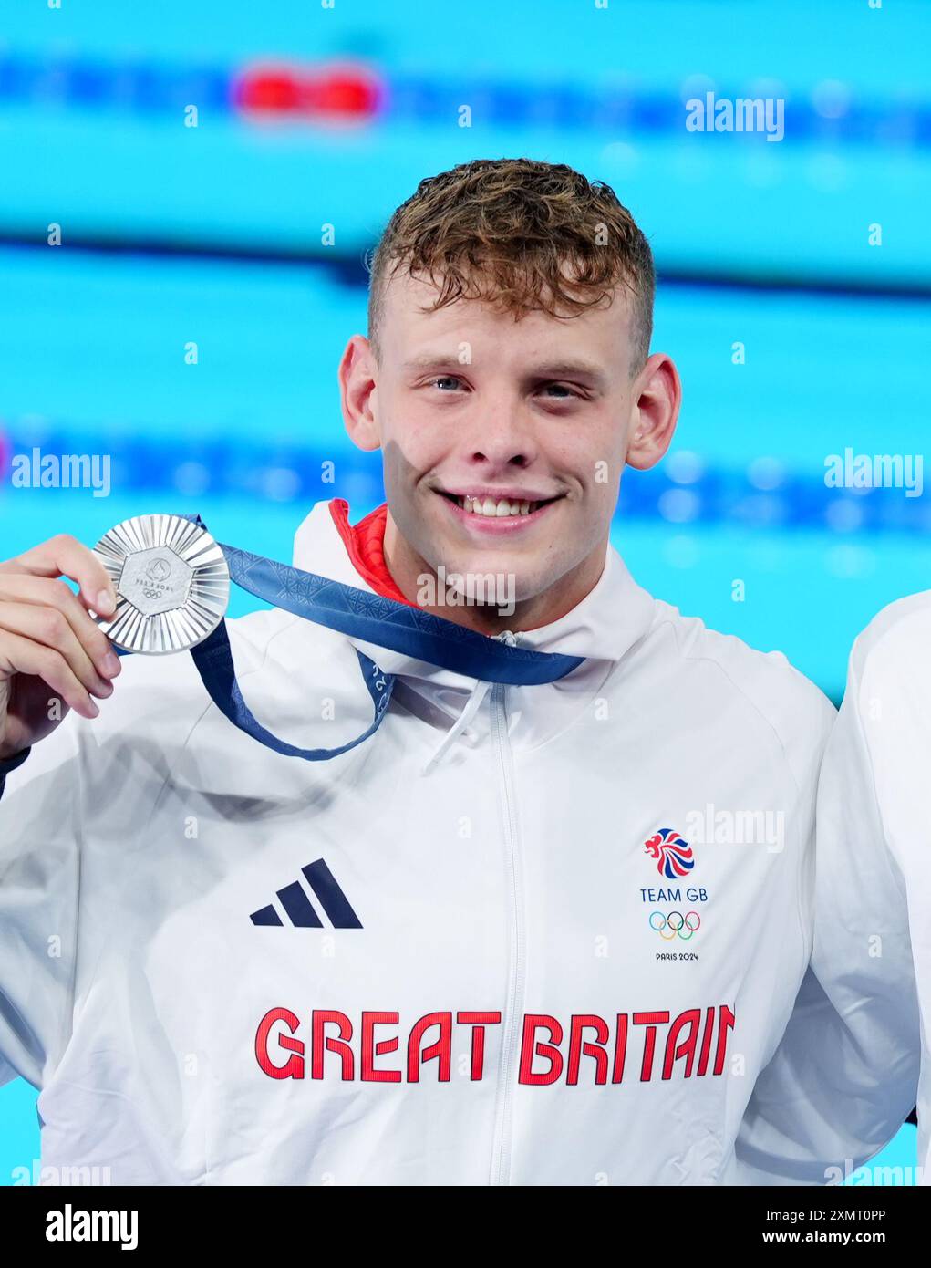 Great Britain's Matthew Richards celebrates with his silver medal after ...