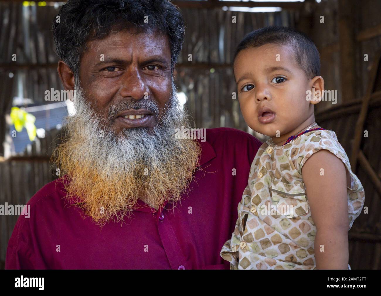 Portrait of a bangladeshi father whith his daughter, Rajshahi Division ...
