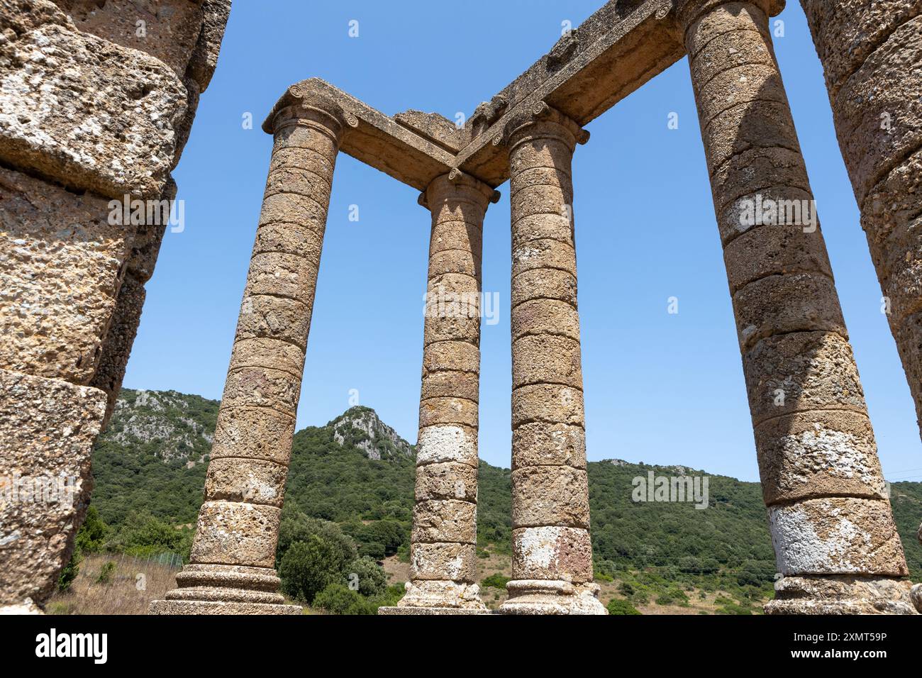Ancient roman temple ruins hi-res stock photography and images - Alamy