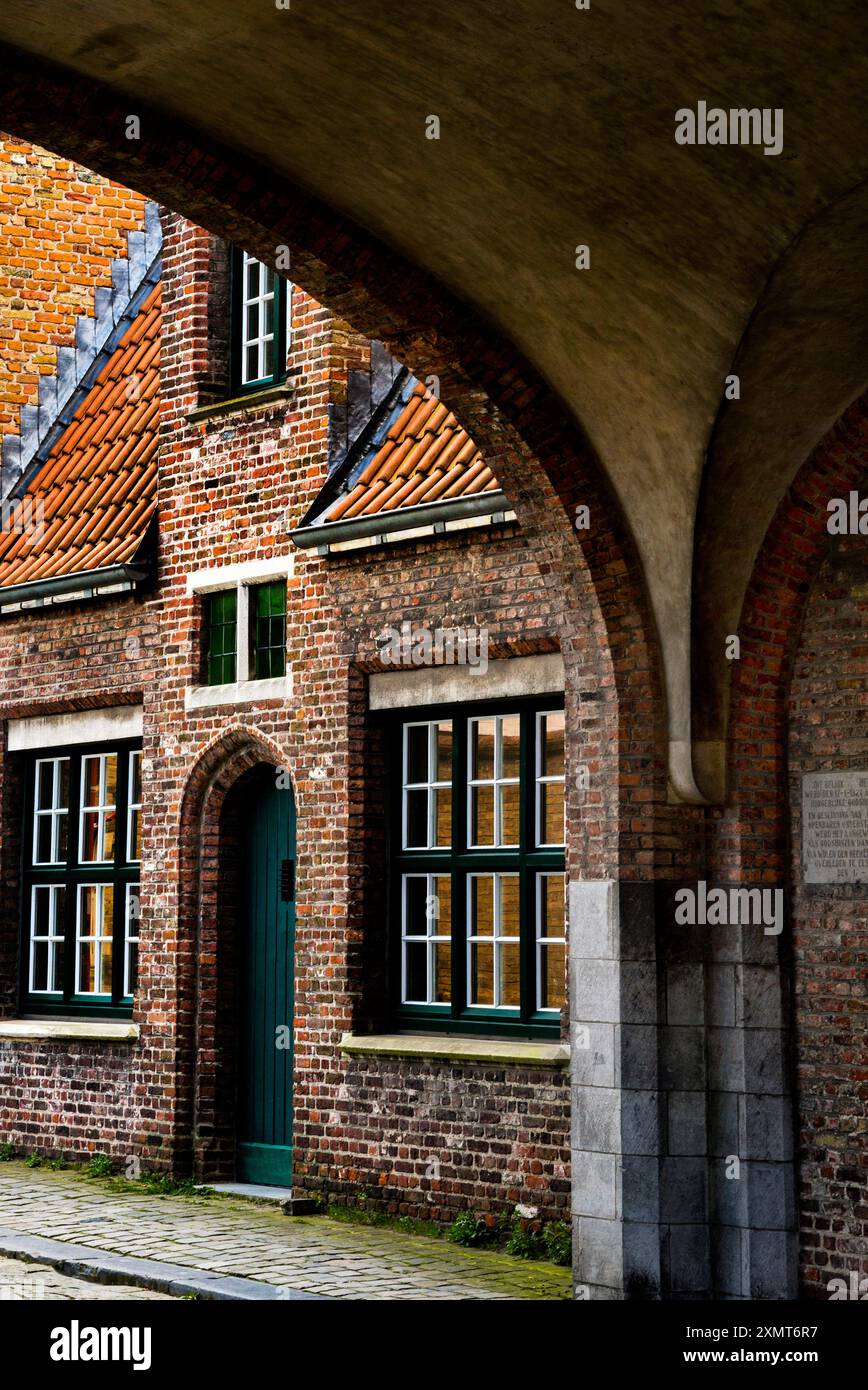 Transom windows of a cottage in Bruge, Belgium Stock Photo - Alamy