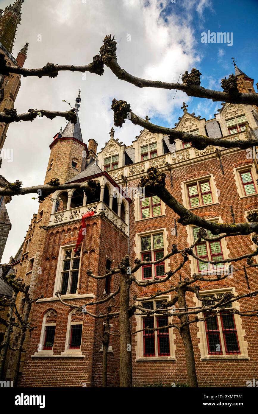 Neo-Gothic brick Gruuthuse in Bruges, Belgium Stock Photo - Alamy