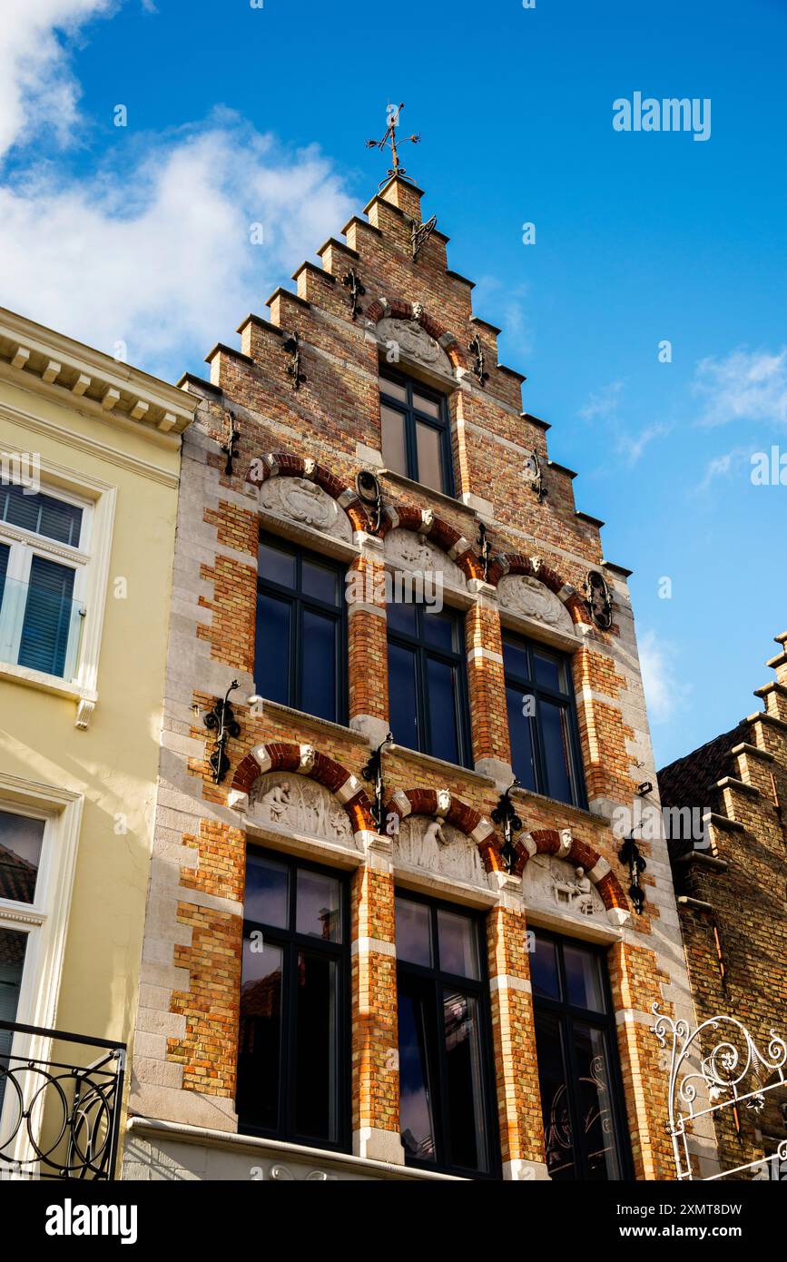 Sparrow stepped gable hi-res stock photography and images - Alamy