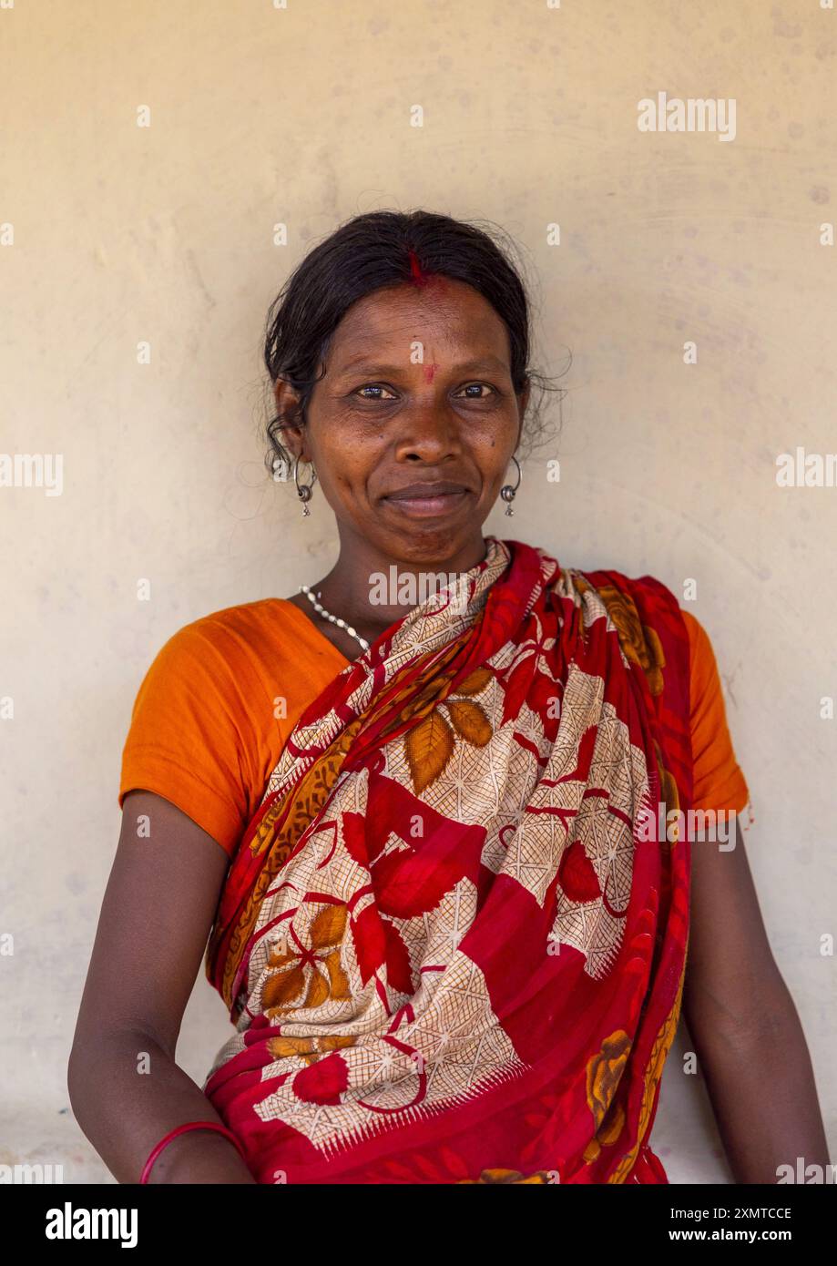 Santal tribe hi-res stock photography and images - Alamy