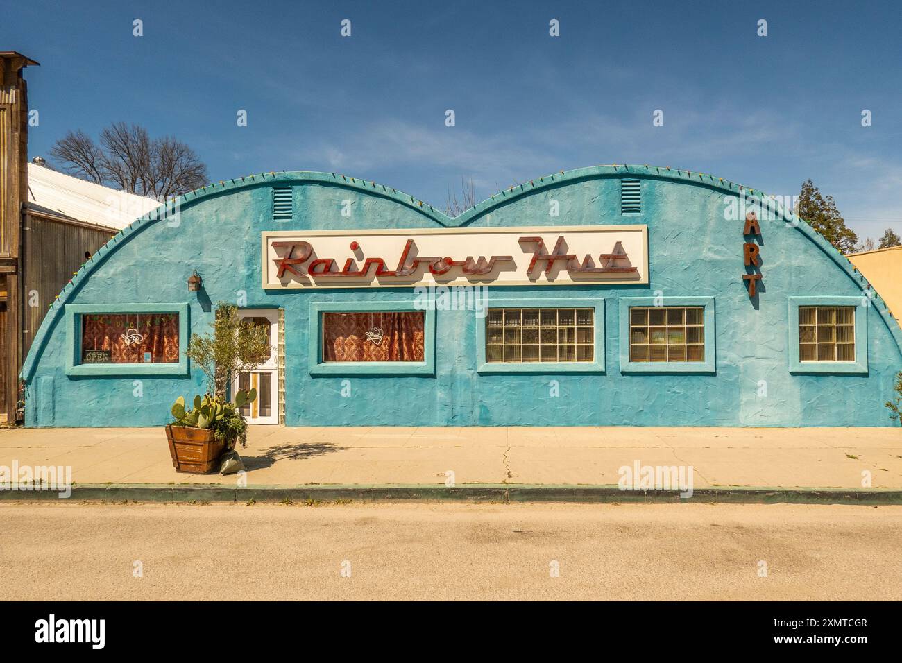Wwii era double quonset hut hi-res stock photography and images - Alamy