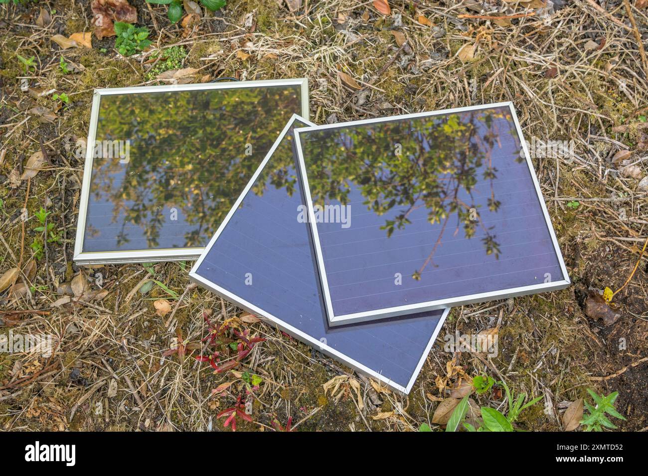 Old solar power technology - Schott RWE 12v 5w amorphous silicon (ASi ...