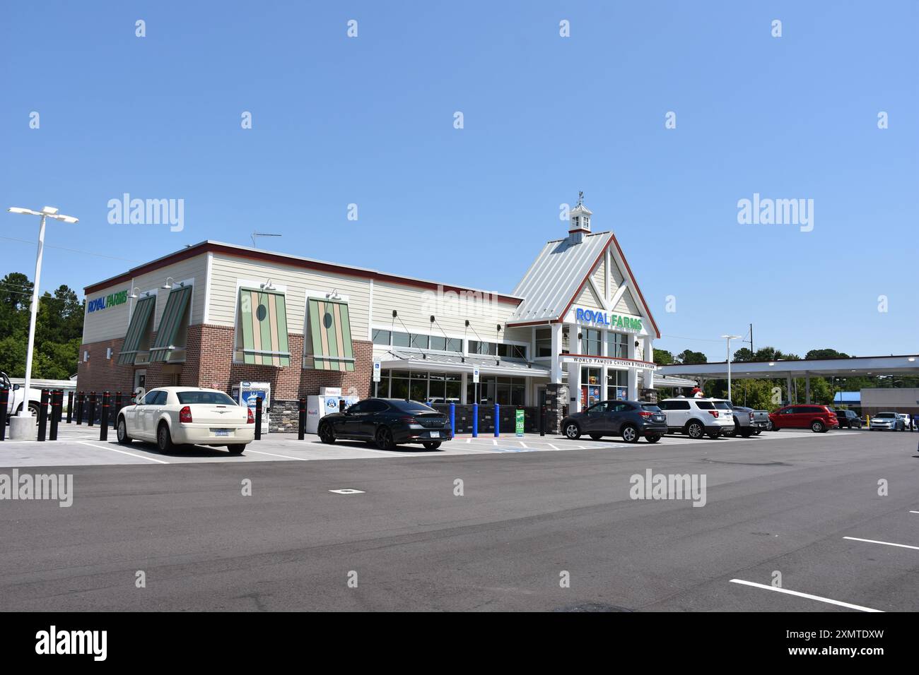 Royal farms gas station hi-res stock photography and images - Alamy