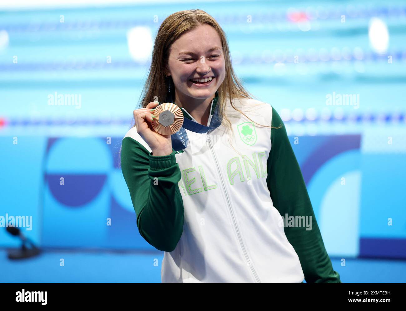 Paris, France. July 29th 2024. Bronze medalist Ireland's Mona McSharry ...