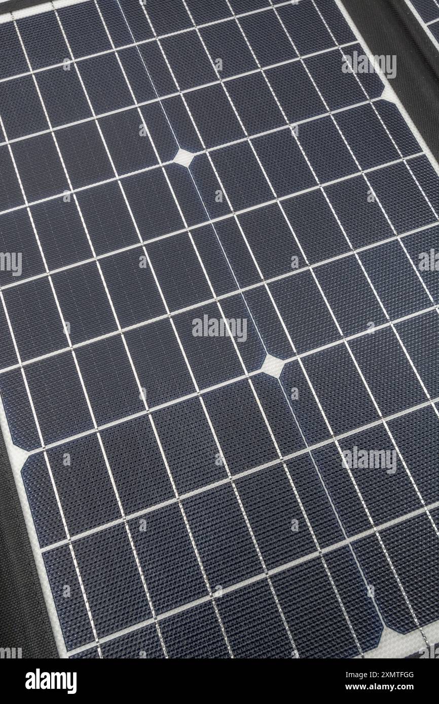 Monocrystalline / Mono ETFE 120w folding solar 4-panel from Elecaenta ...