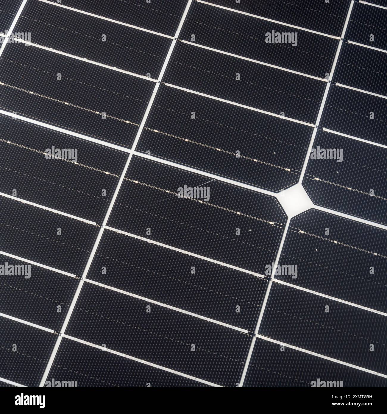 Cracked pv cells hi-res stock photography and images - Alamy