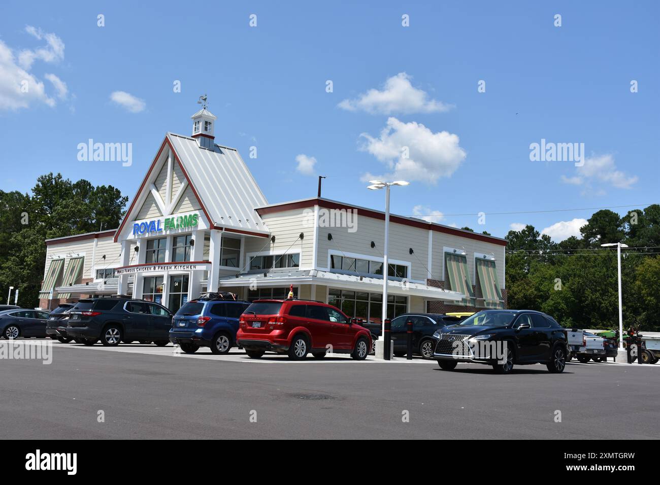 Royal farms gas station hi-res stock photography and images - Alamy