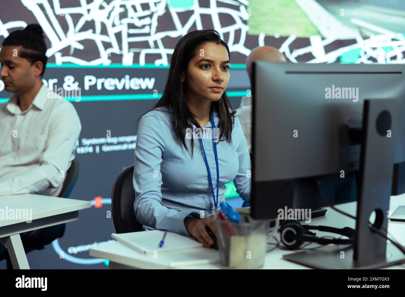 Indian working woman in car hi-res stock photography and images - Alamy