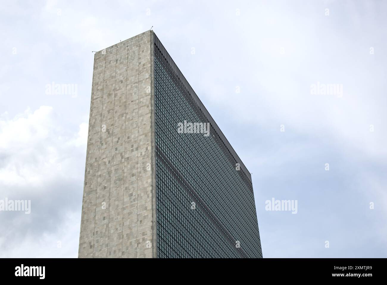 united nations headquarters building in new york (tall rectangular ...