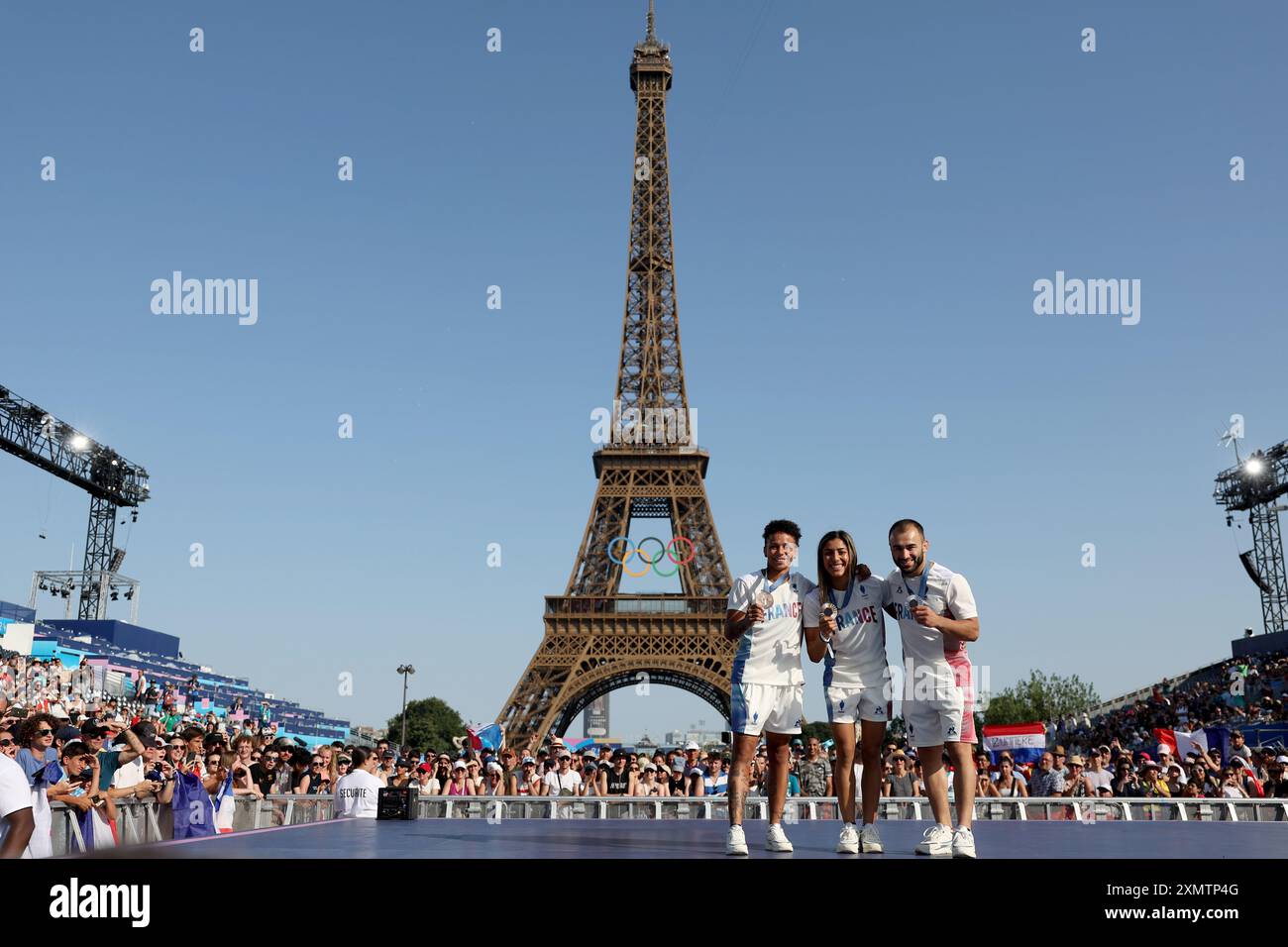 Paris, France. 29th July, 2024. France's judo athletes Shrine Boukli (C ...