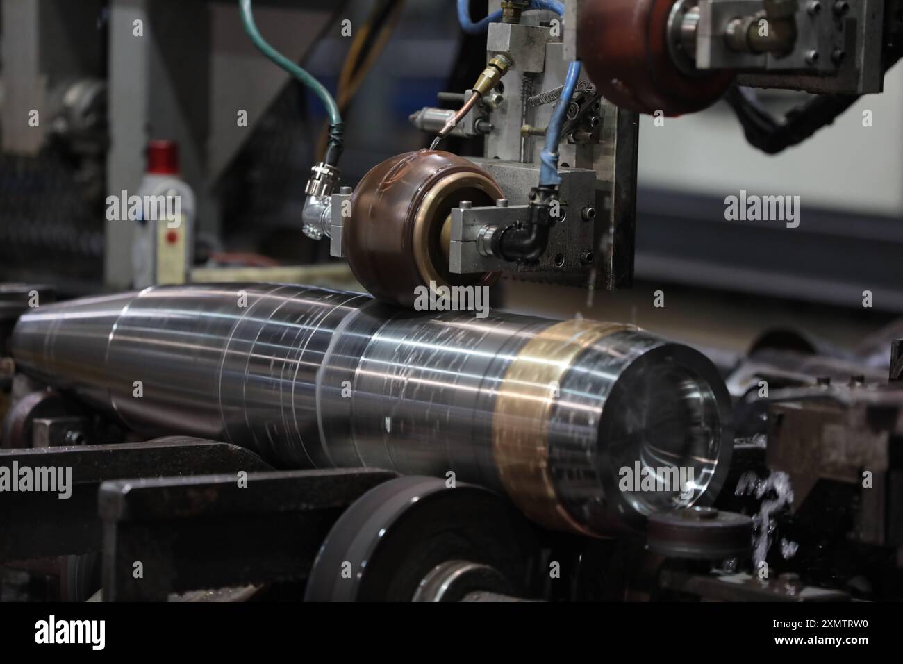 Finish Turn – After the rollover, the casings go to the finish turn ...