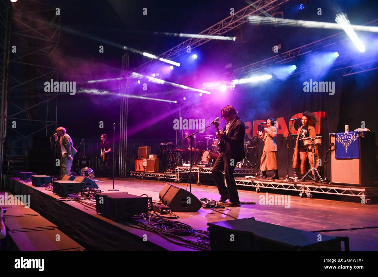 The mysterines tramlines hi-res stock photography and images - Alamy
