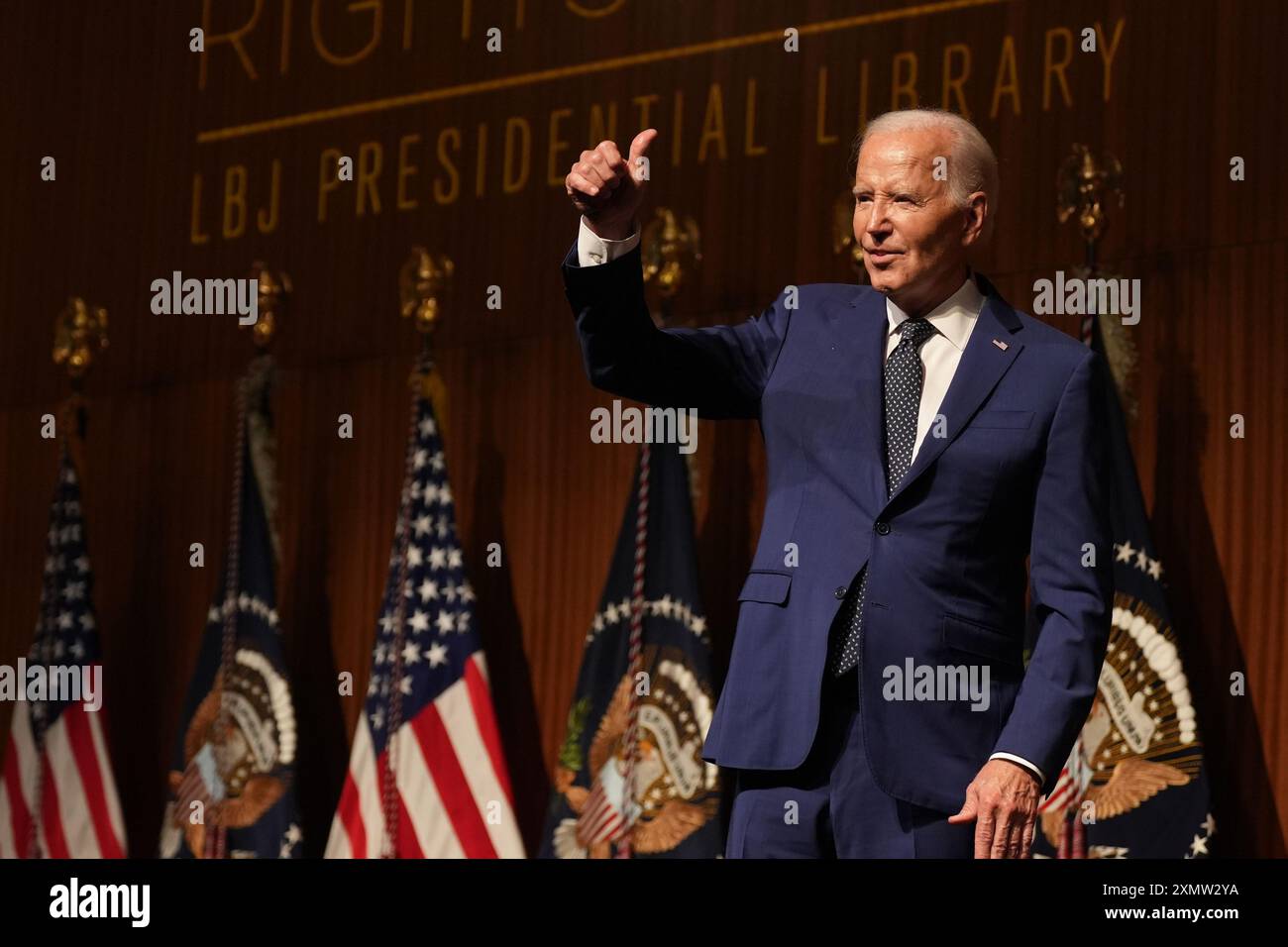 Austin Texas USA, July 29 2024: U.S. President JOE BIDEN gives a thumbs ...