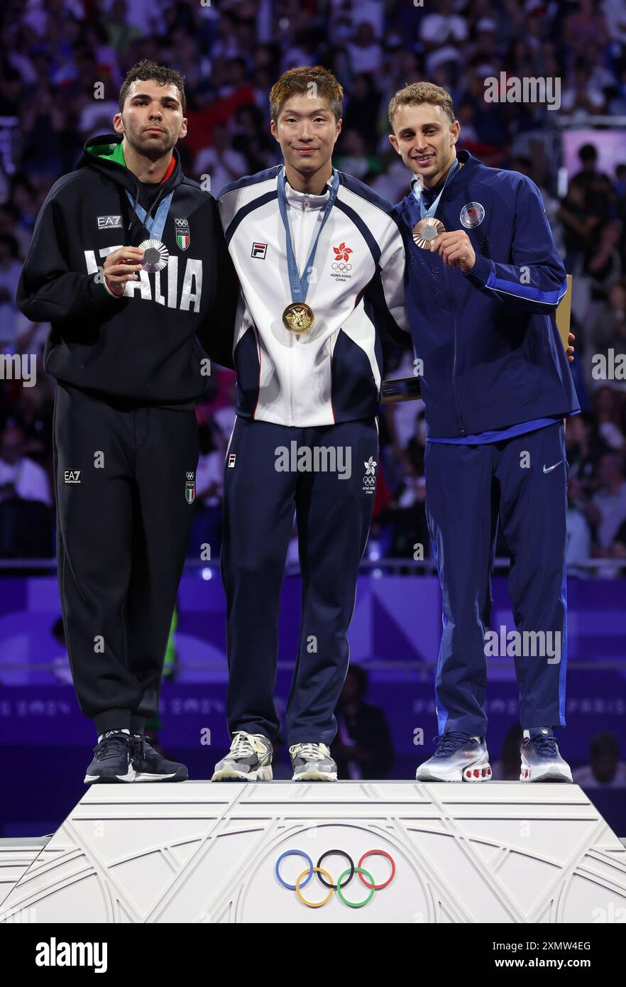 Paris, France. 29th July, 2024. US bronze medalist Nick Itkin (R ...