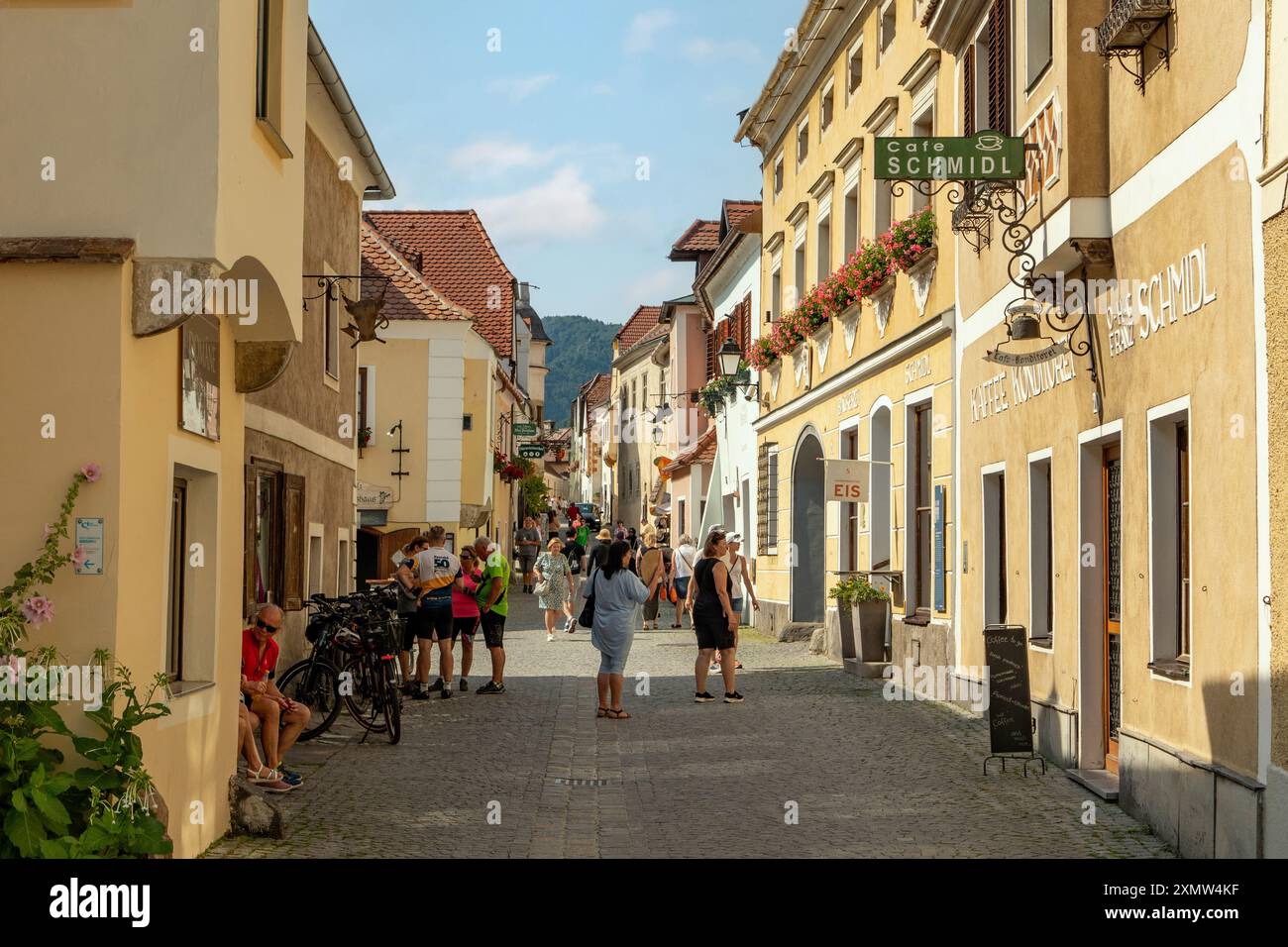 Old town durnstein hi-res stock photography and images - Alamy