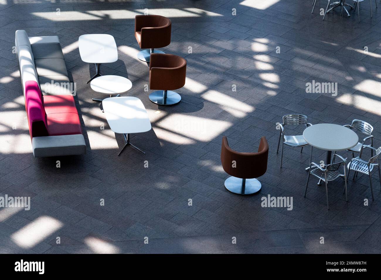 Hallway seating hi-res stock photography and images - Alamy