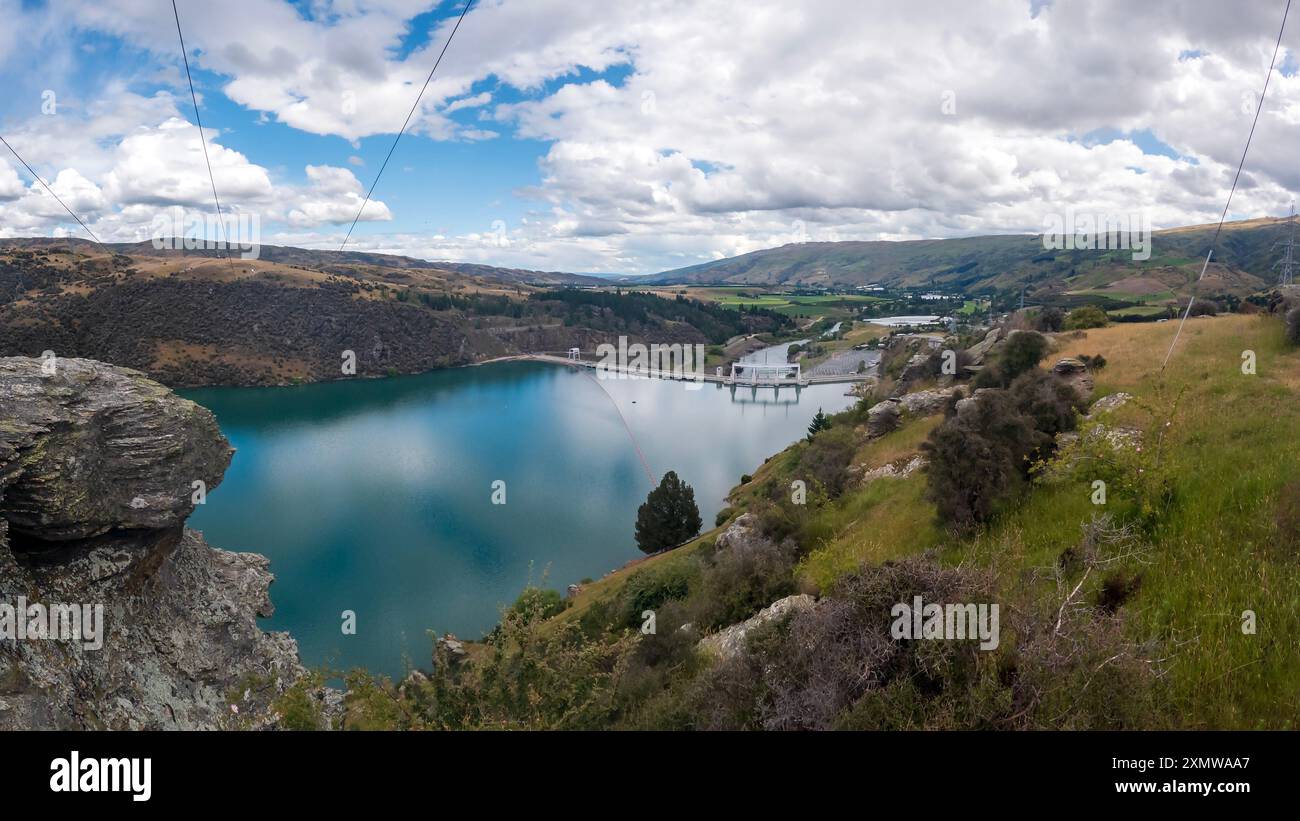 The Roxburgh Dam: Spectacular Scenery of Rolling Hills, Native Flora ...