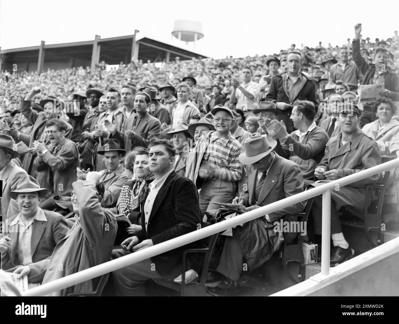 Milwaukee county stadium hi-res stock photography and images - Alamy