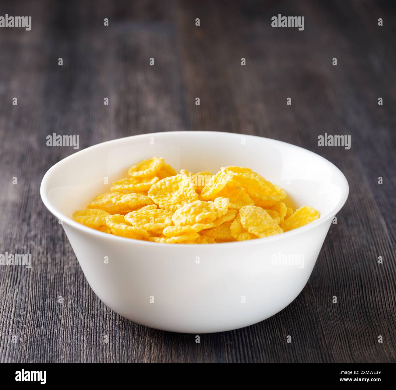 Cornflakes on breakfast table hi-res stock photography and images - Alamy