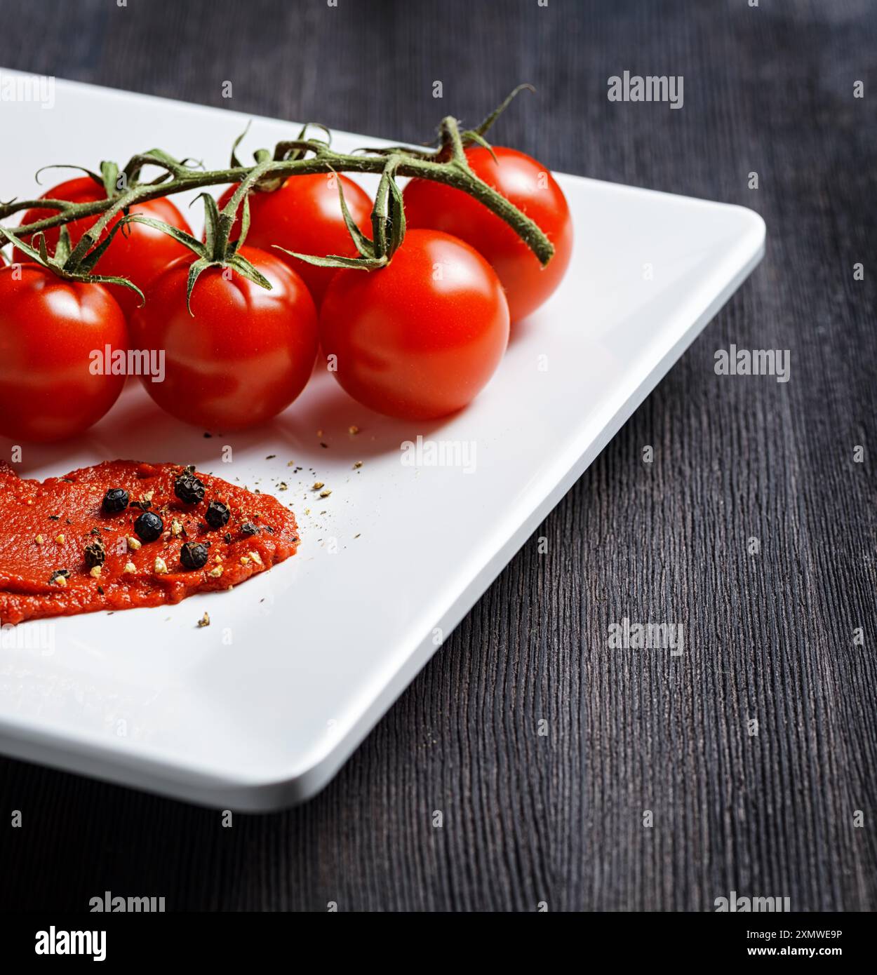 Red tomato paste sauce hi-res stock photography and images - Alamy