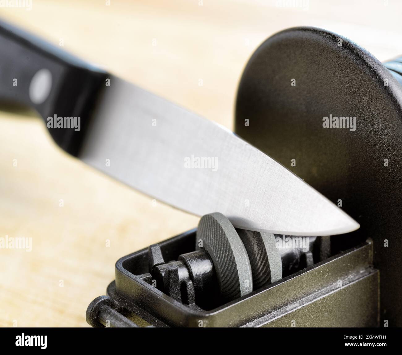 Kitchen sharpener hi-res stock photography and images - Alamy