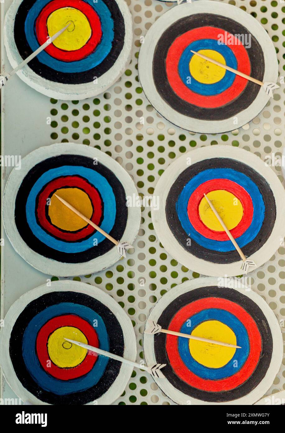 Bow and arrow old weapon system archery Stock Photo - Alamy