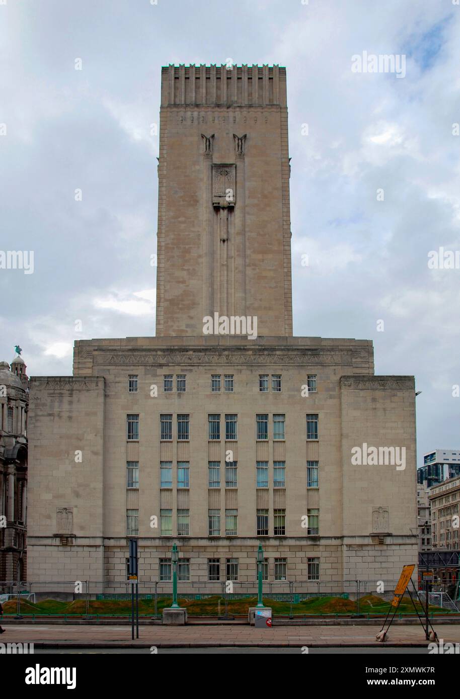 Queensway Tunnel ventilation tower in Liverpool Stock Photo - Alamy