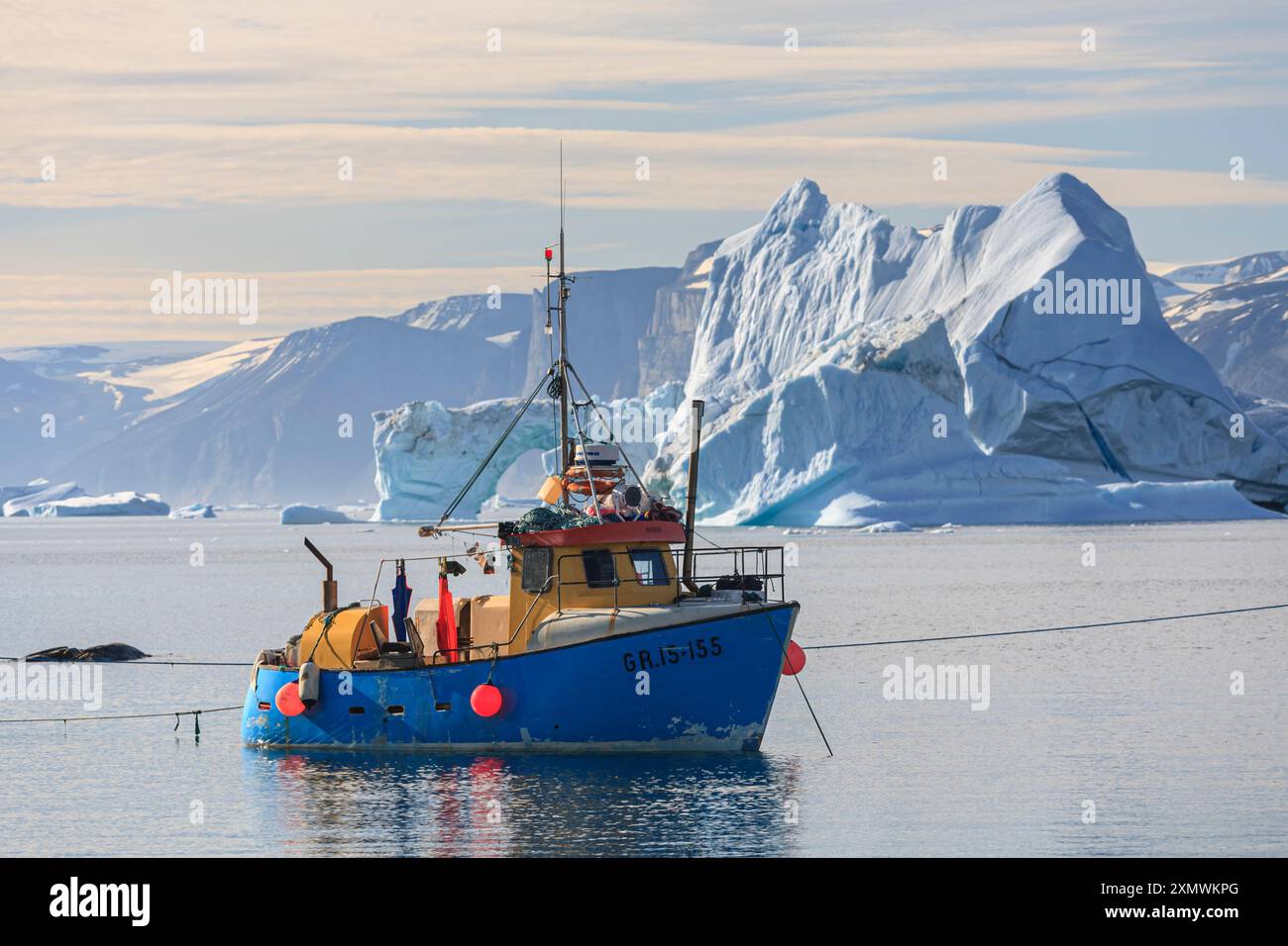 Inuit traditional fishing hi-res stock photography and images - Alamy