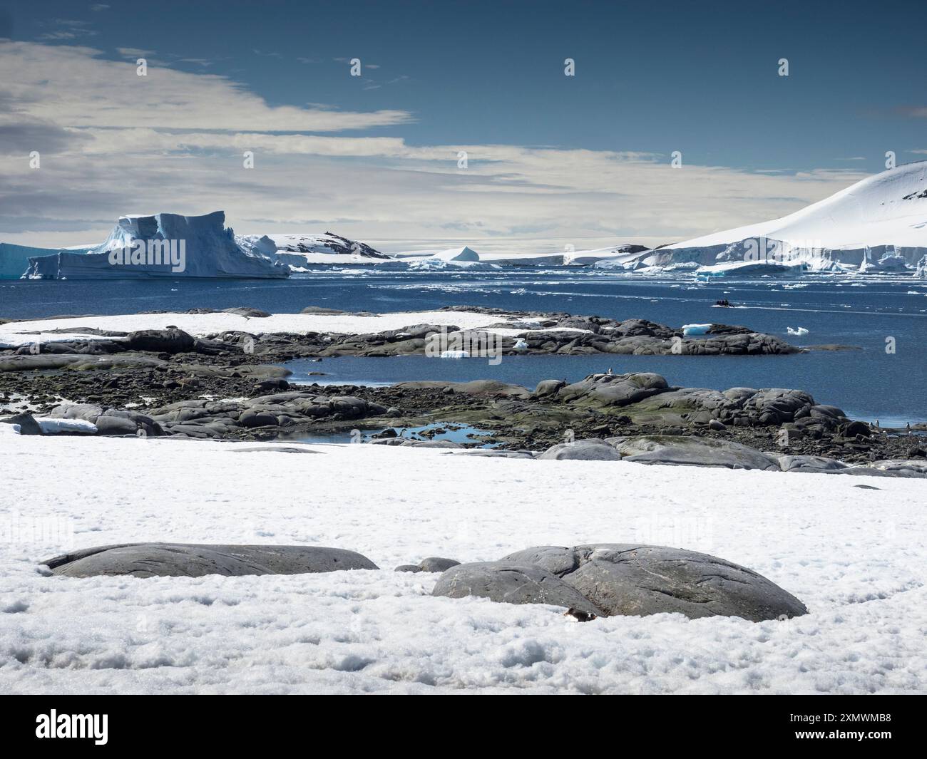 Icebergs in Pleneau Bay. Wilhelm Archipelago, Antarctica Stock Photo ...