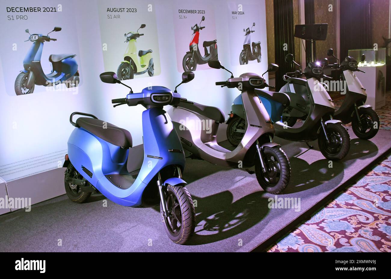 Ola electric scooters hi-res stock photography and images - Alamy