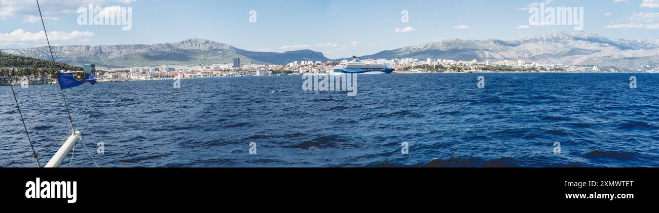 Split artifacts hi-res stock photography and images - Alamy