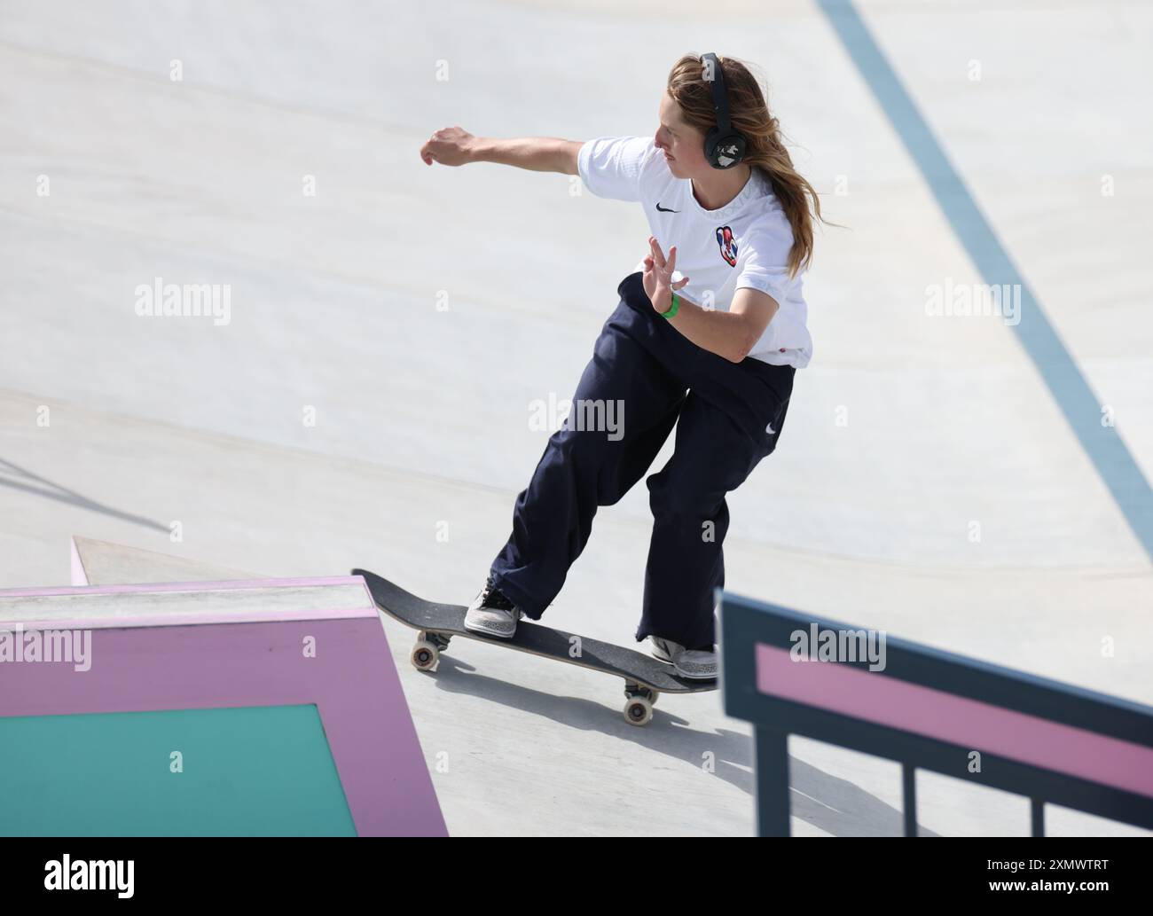 Olimpiadas paris 2024 hi-res stock photography and images - Alamy