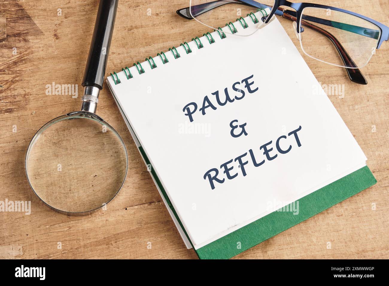 Pause reflect symbol concept hi-res stock photography and images - Alamy