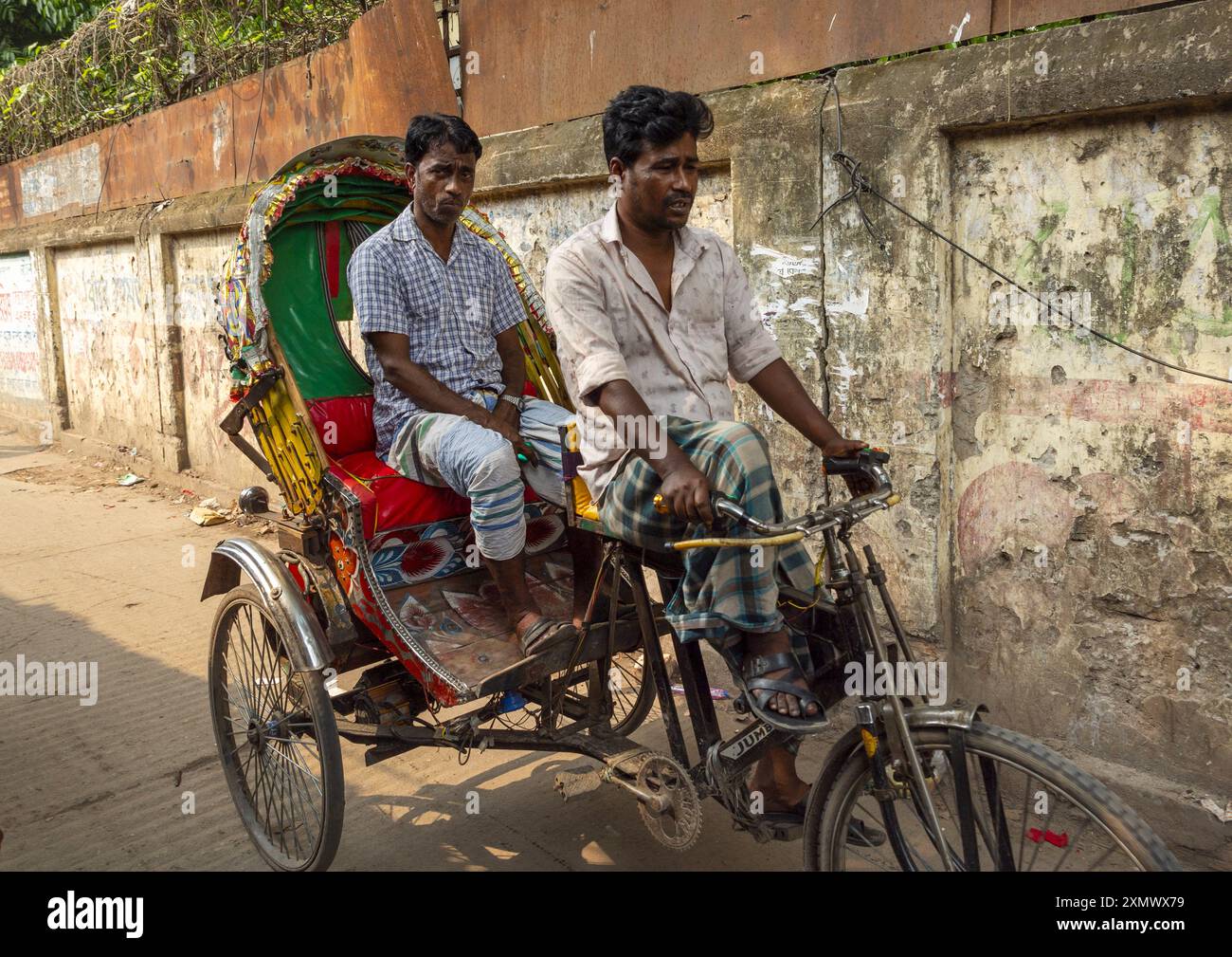 Bangladeshi man on a rickshaw, Dhaka Division, Dhaka, Bangladesh Stock ...