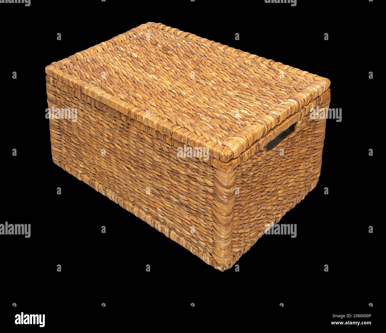 Wicker object box for interior hi-res stock photography and images - Alamy