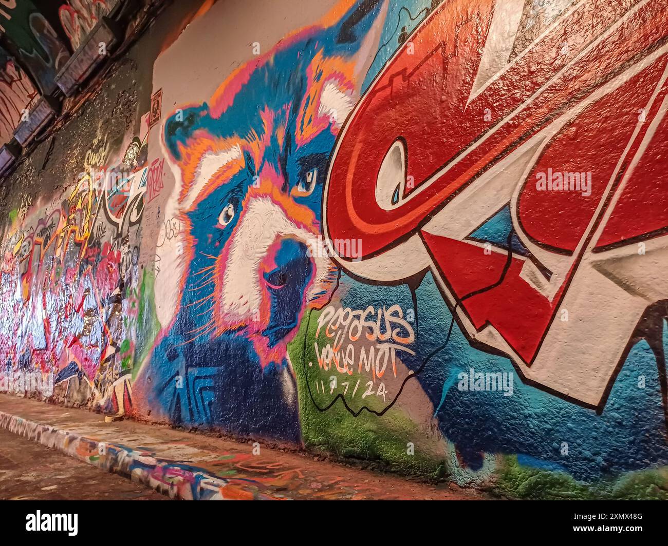 British graffiti artist waterloo london hi-res stock photography and ...