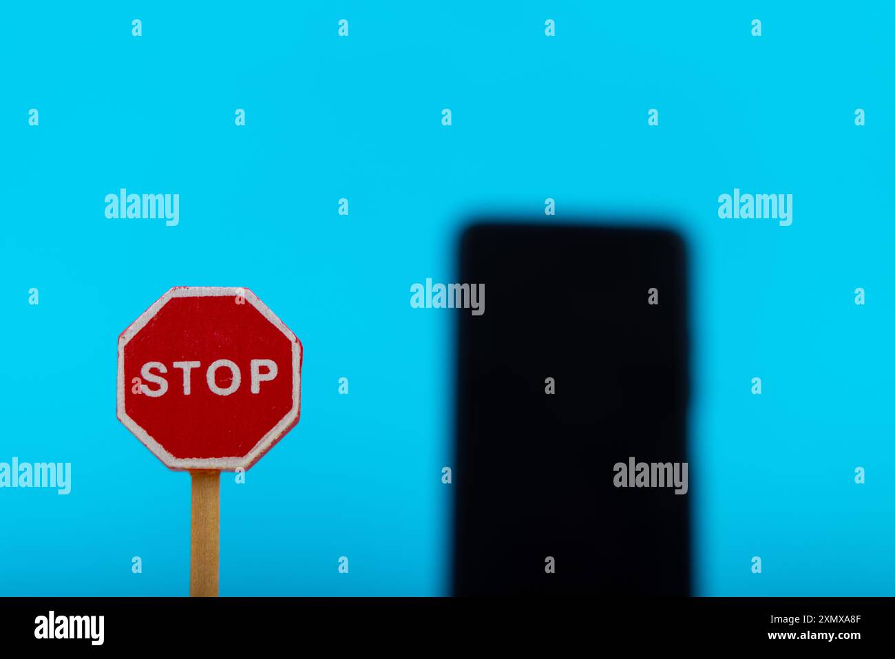 Digitalminimalism hi-res stock photography and images - Alamy