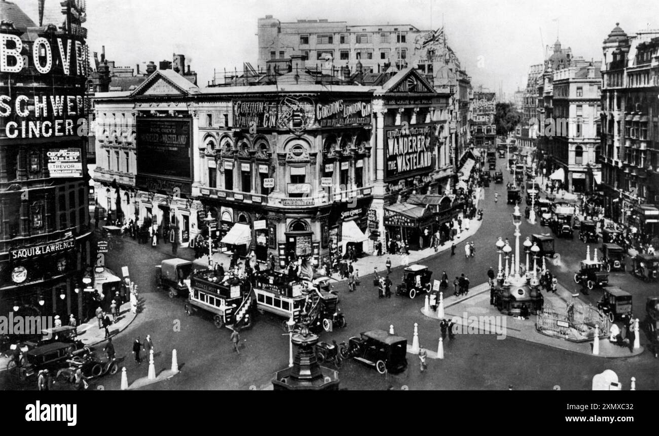 LONDON PAVILION cinema, Piccadilly Circus in February 1925 showing JACK ...