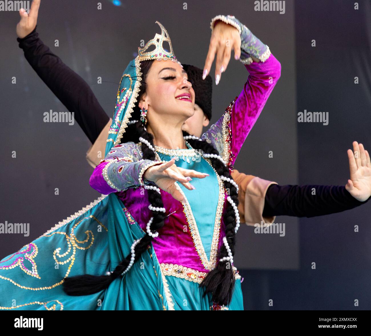 Azerbaijan people national costumes hi-res stock photography and images ...