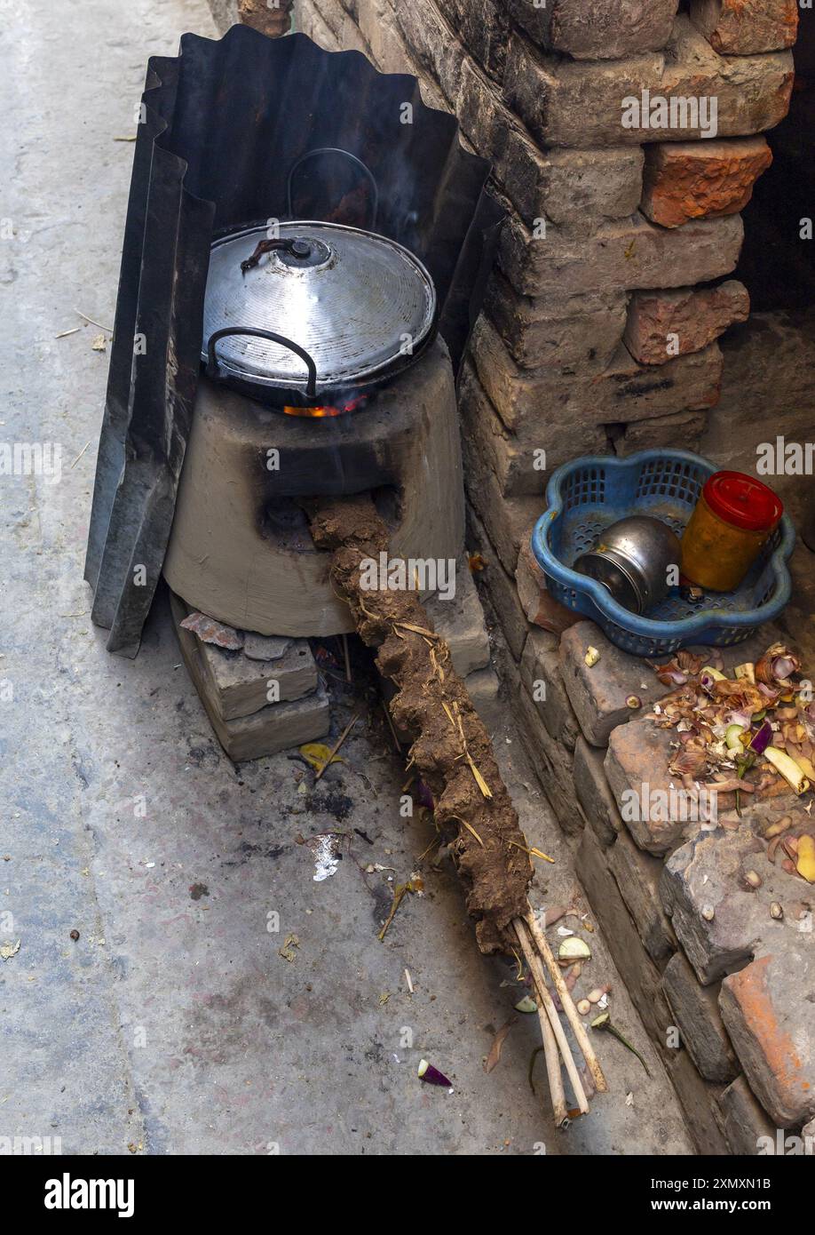 Cow dung bangladesh hi-res stock photography and images - Alamy