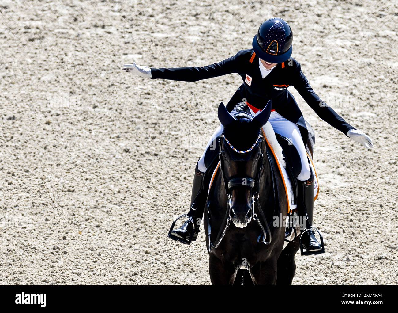 PARIS - Dinja van Lieren with horse Hermes in action during the ...