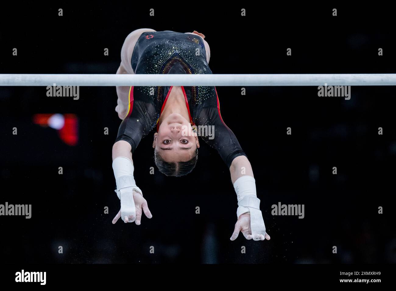 COSMAN Lilia (Rumaenien) am Stufenbarren, FRA, Olympische Spiele Paris ...