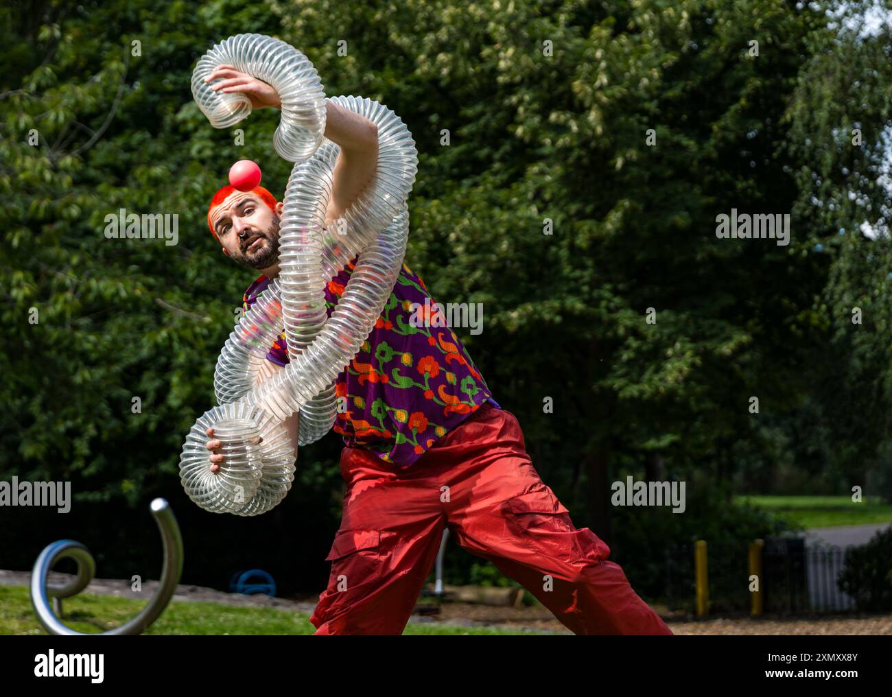 Edinburgh, Scotland, UK, 30 July 2024, Edinburgh Festival Fringe: US juggling superstar Wes ...