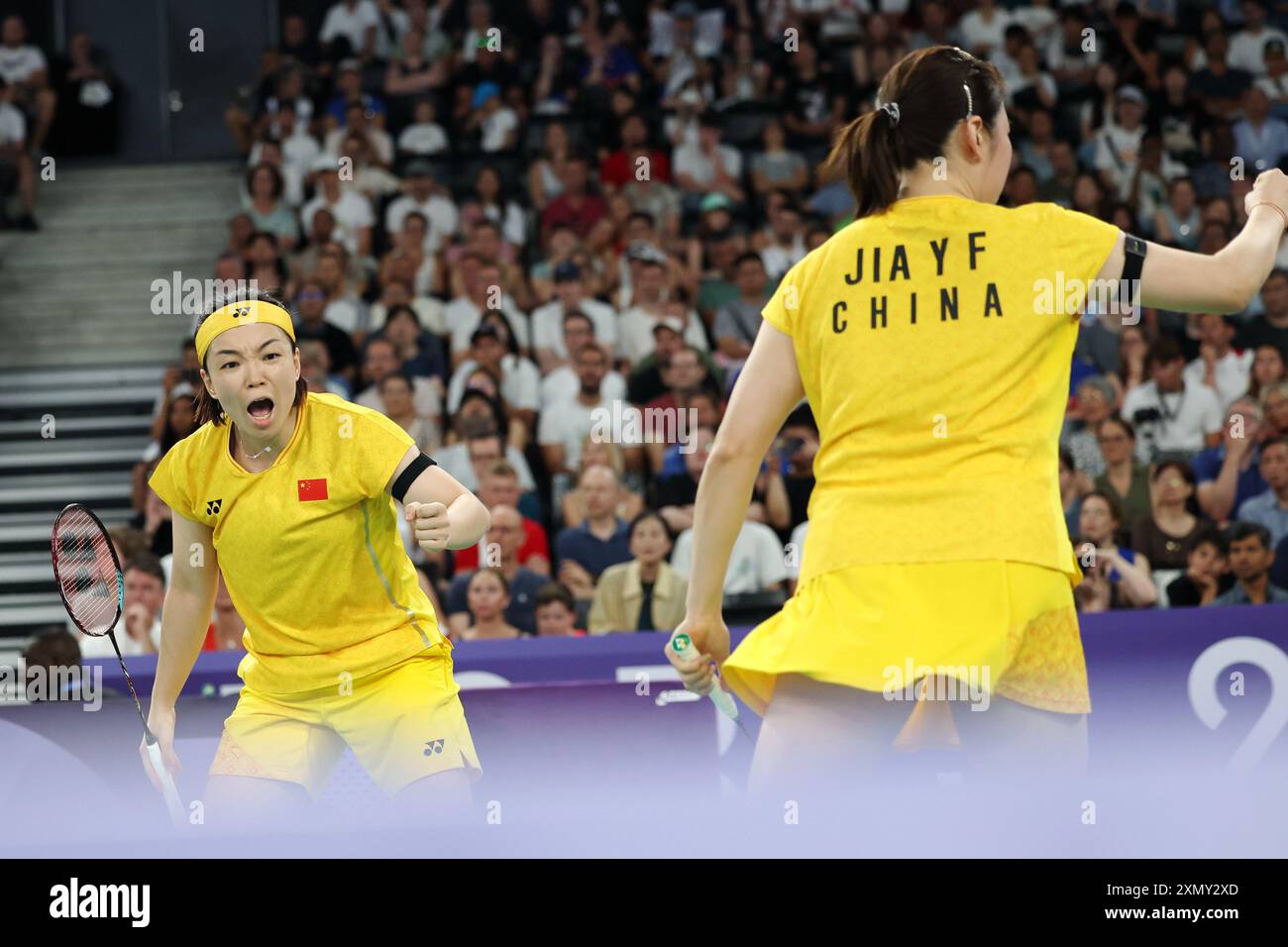 (240730) -- PARIS, July 30, 2024 (Xinhua) -- Chen Qingchen (L)/Jia Yifan of China celebrate ...