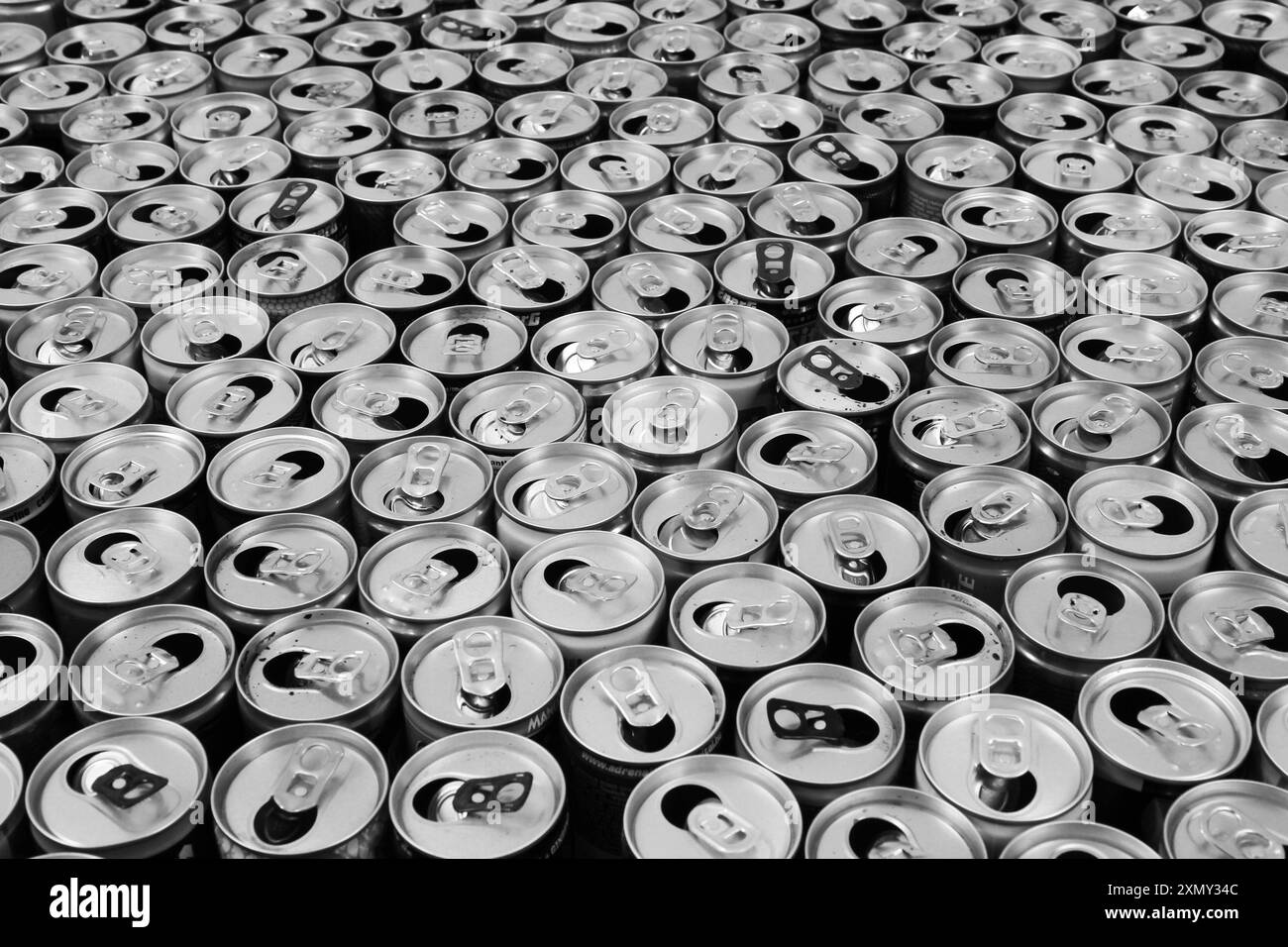 empty aluminum cans texture as easy industry background Stock Photo - Alamy