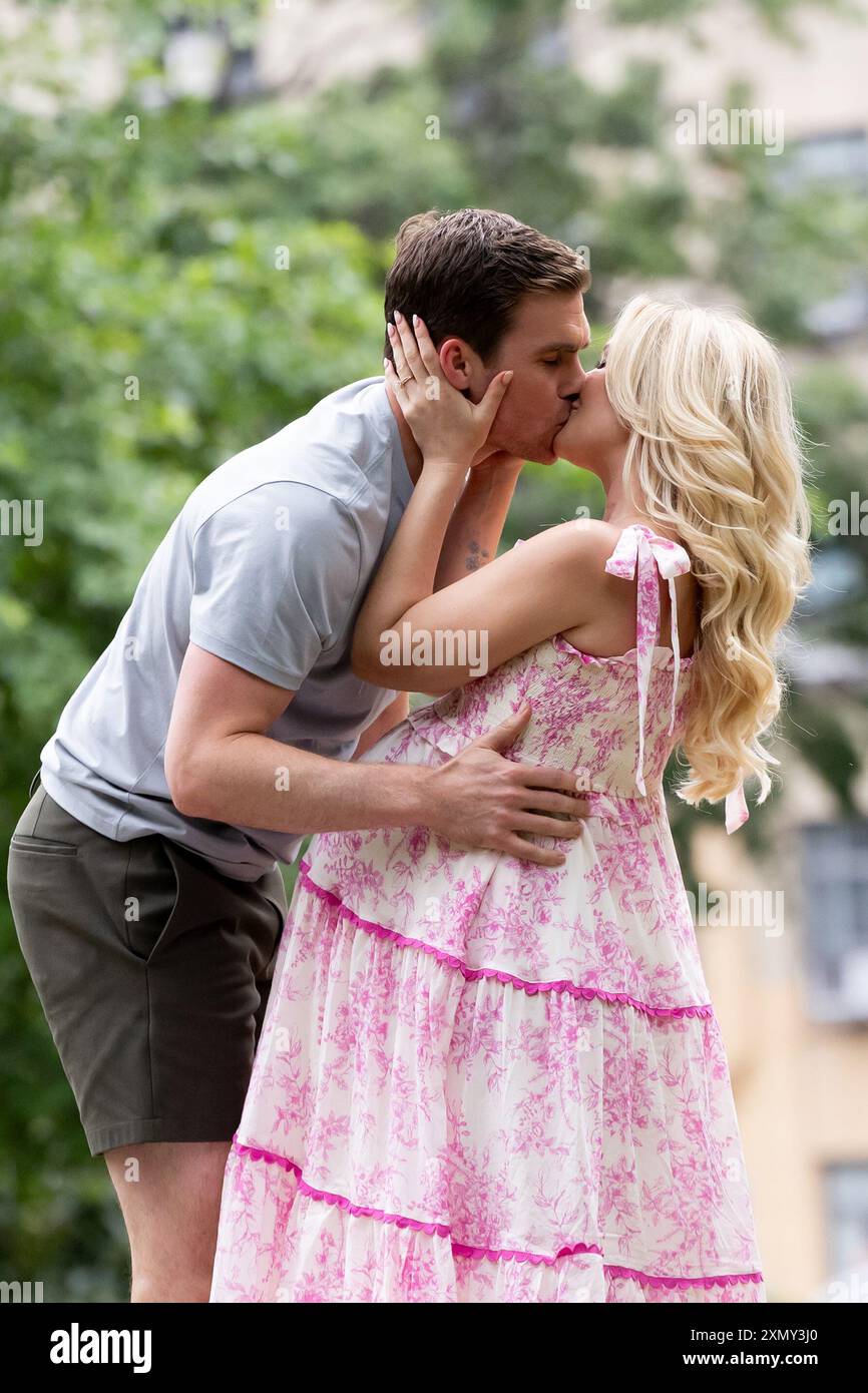 Anna Camp Filming On The 'You' Set Featuring: Anna Camp, Pete Ploszek ...