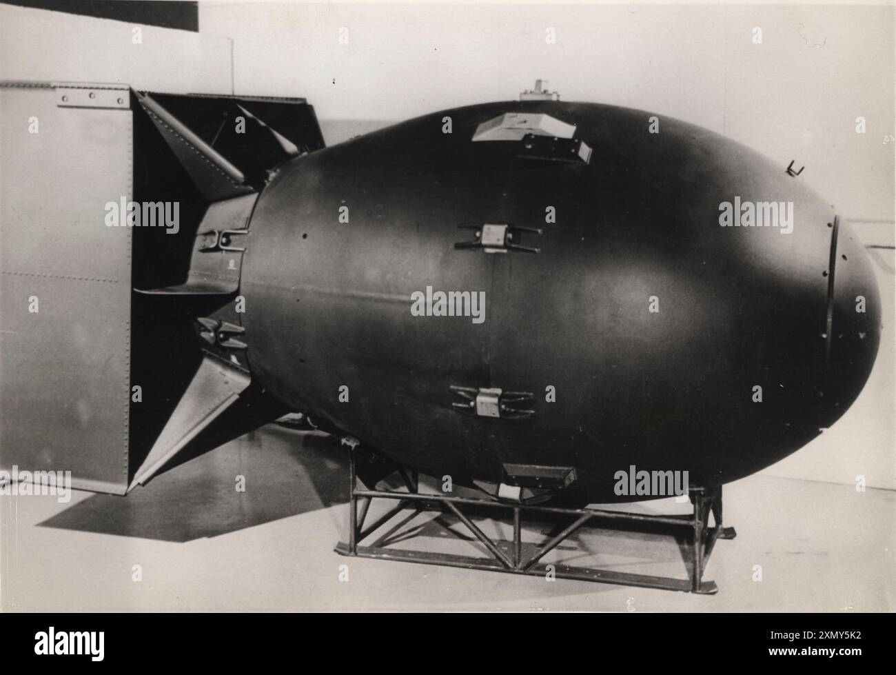 Atomic bomb history hi-res stock photography and images - Alamy